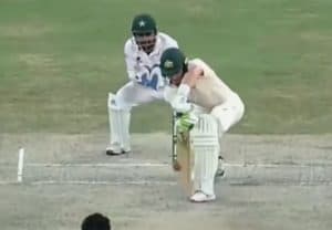 How To Play The Forward Defence – The Ultimate Guide – Cricketers Hub